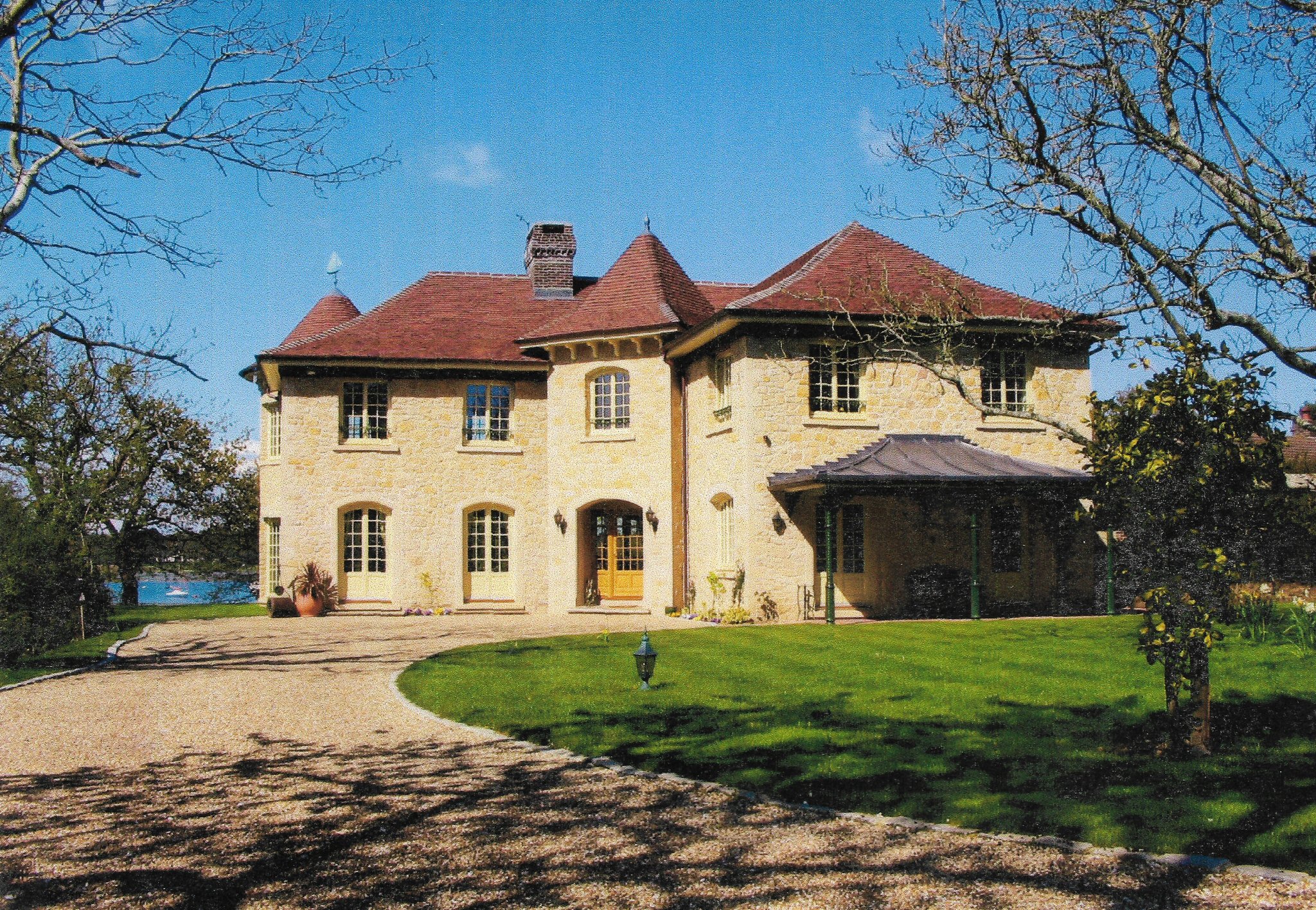 Sussex Flint & Stonemasons - Carving, Flintwork, Restoration, & Lime ...